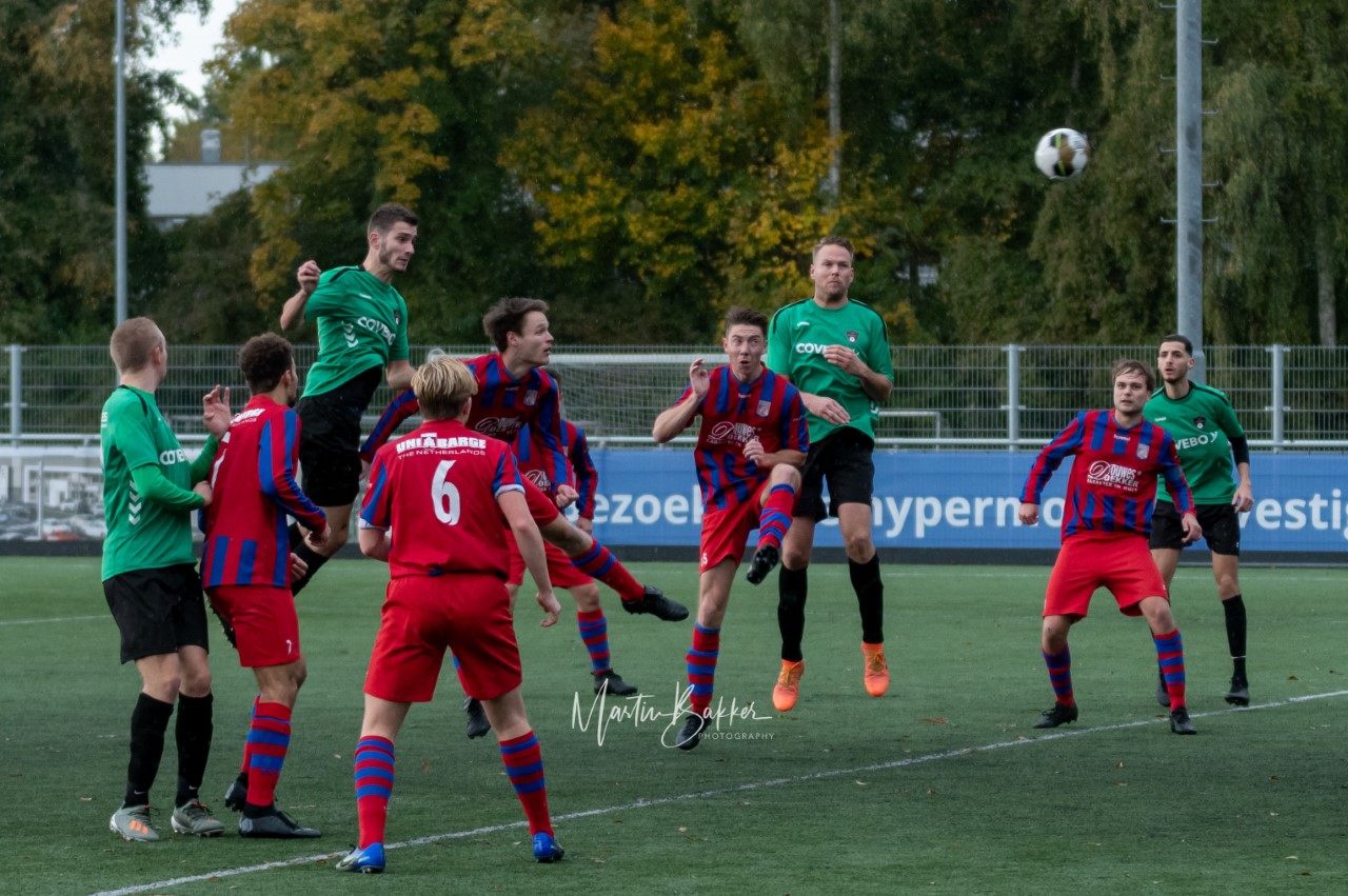 FC Almere slaat in tweede helft toe tegen CDW - Het Amsterdamsche Voetbal