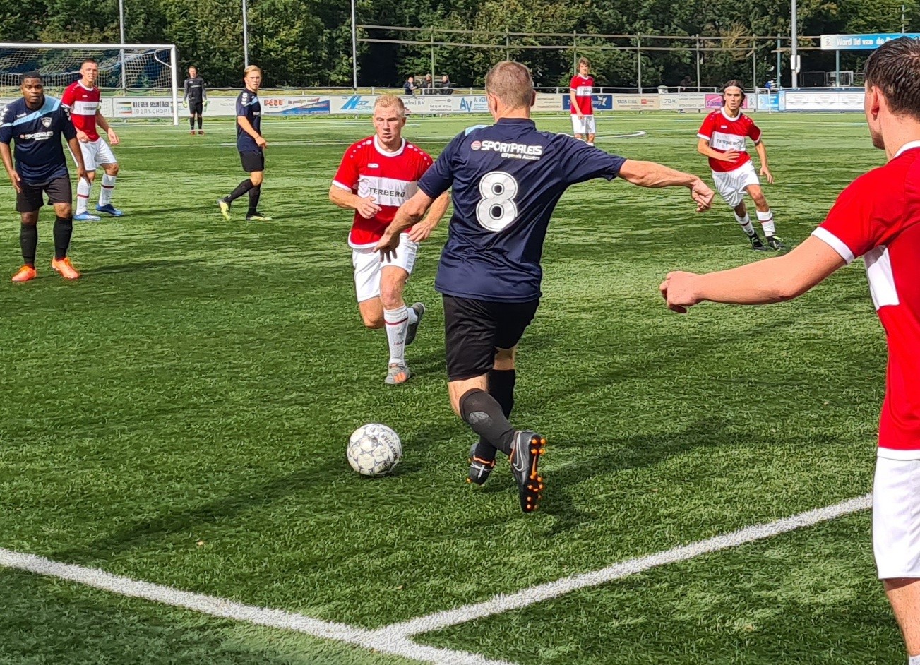 FC Almere begint bekertoernooi met verlies - Het Amsterdamsche Voetbal