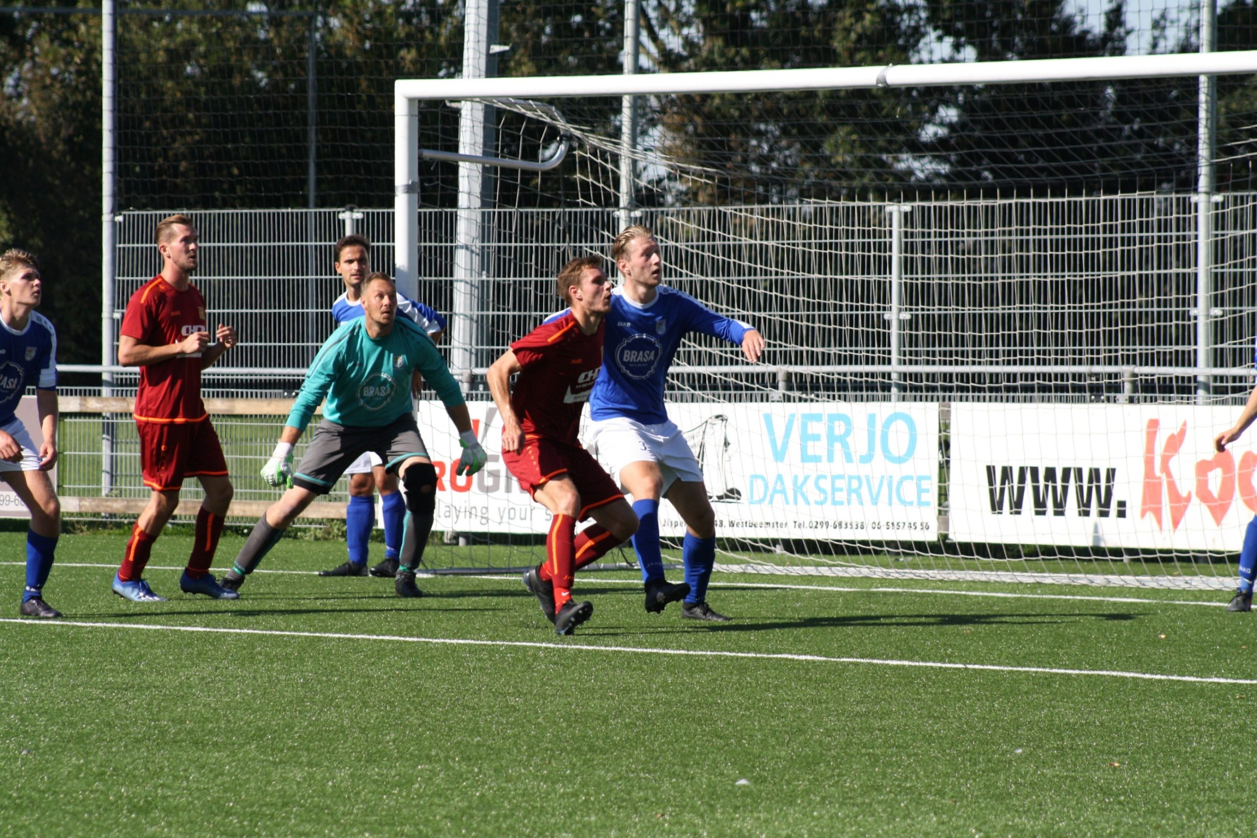Ilpendam wint moeizaam van Beemster - Het Amsterdamsche Voetbal