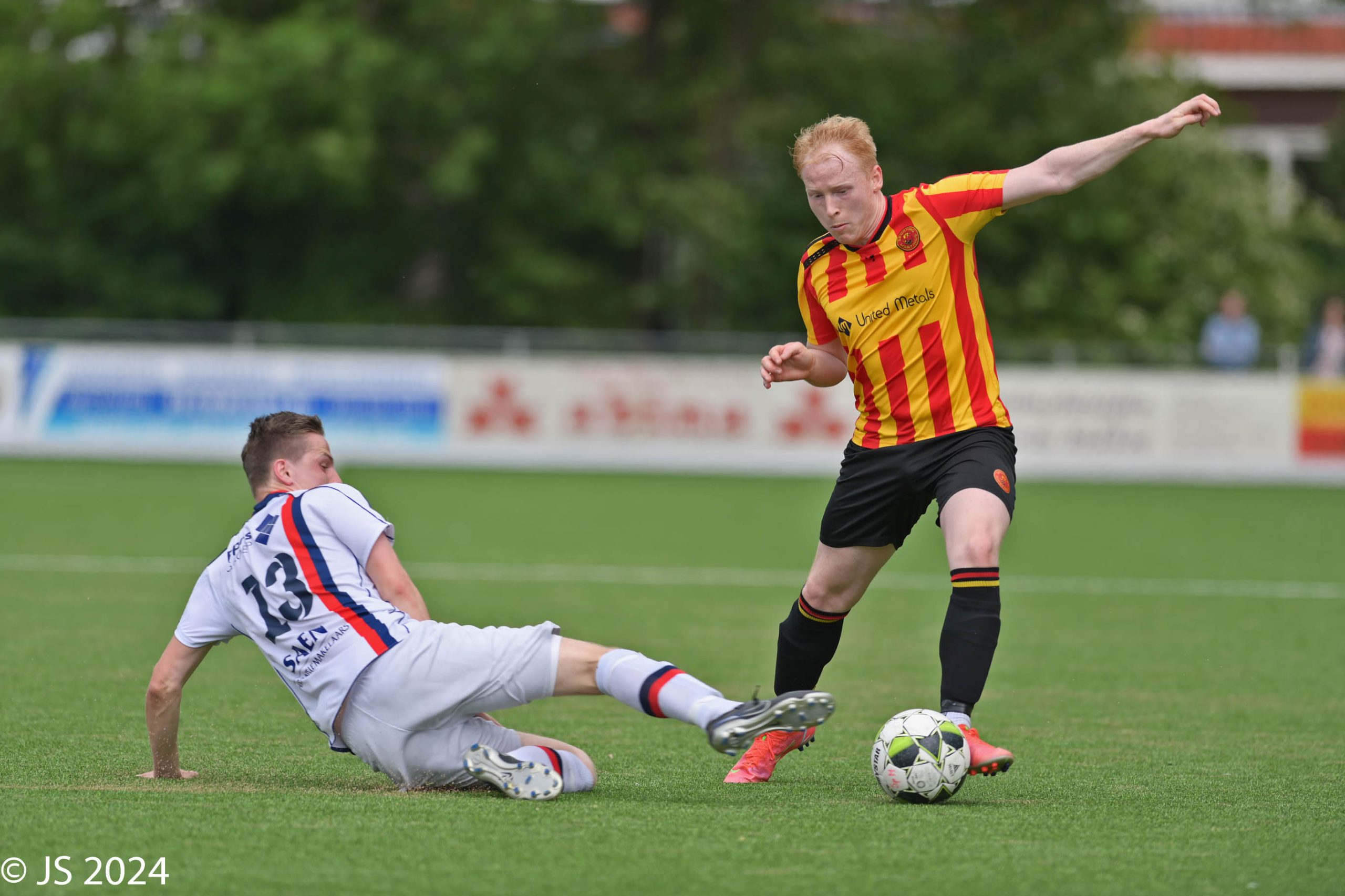 Sporting Martinus wint van SV Hoofddorp bij debuut in de eerste klasse ...
