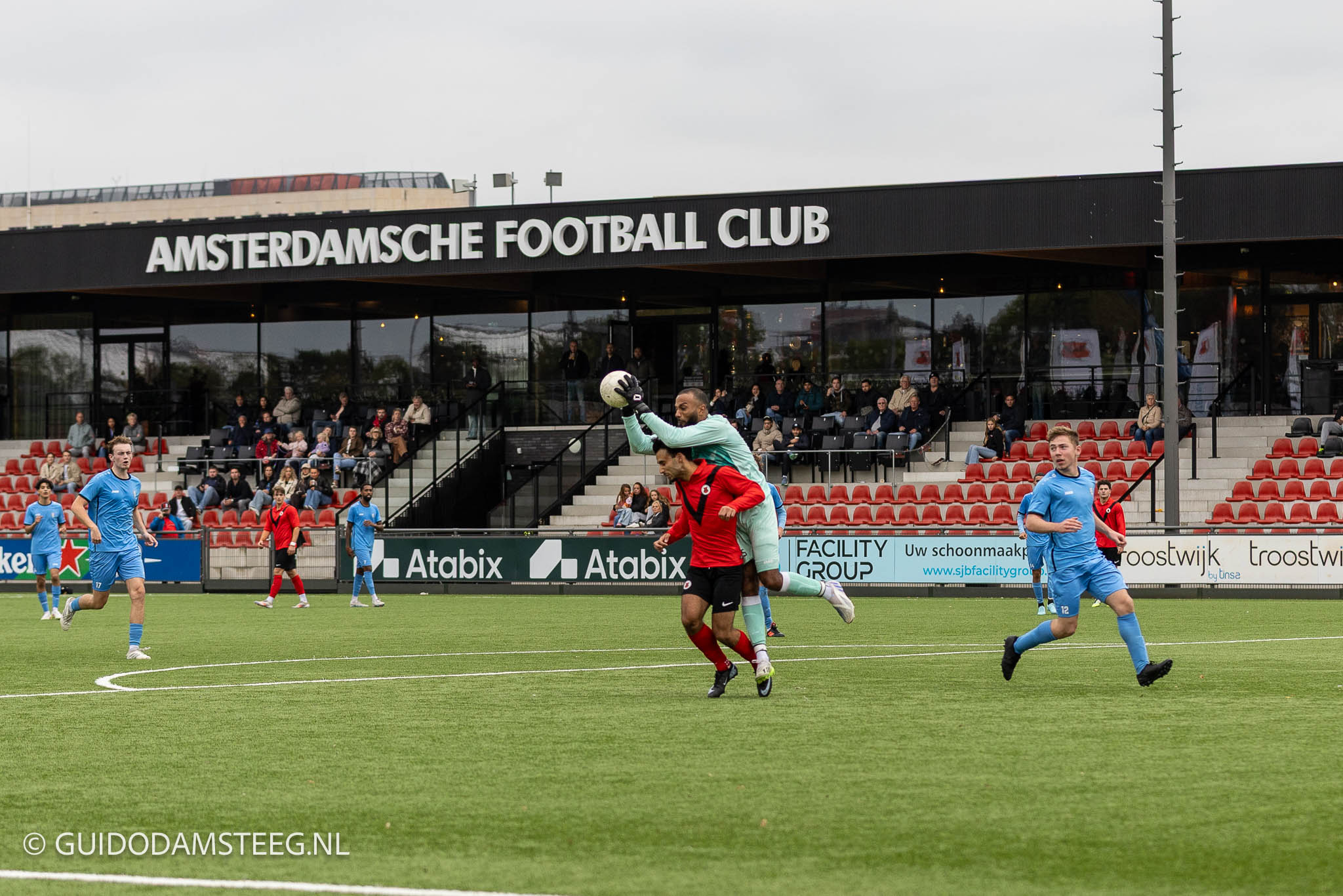 SDZ pakt minimale winst bij AFC en verovert koppositie - Het ...
