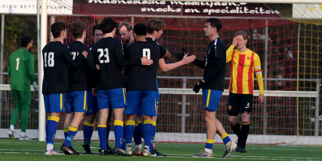 Velsen toont vorm tegen worstelend Sporting Martinus - Het ...