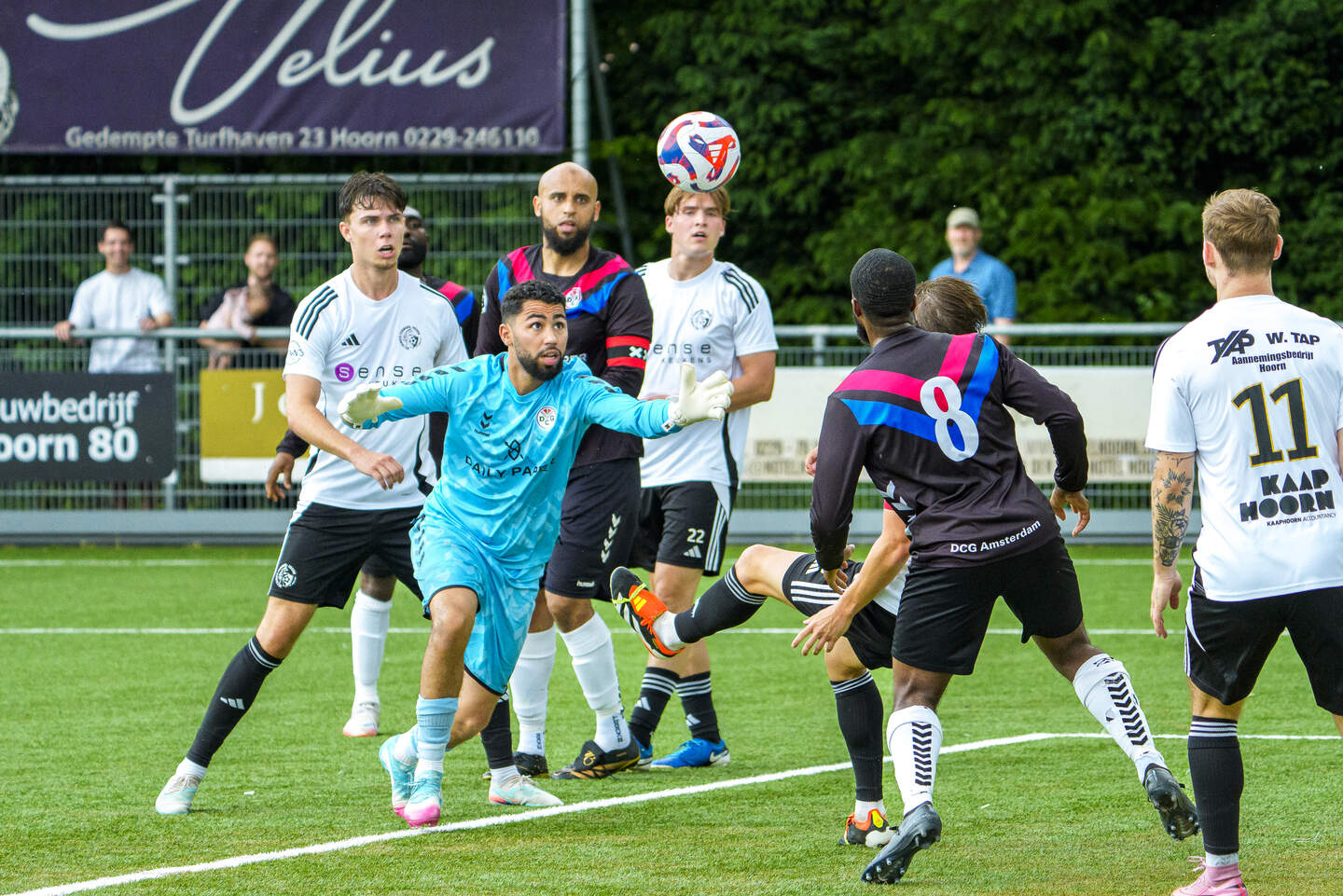 DCG overtuigend langs Always Forward en naar halve finale nacompetitie ...